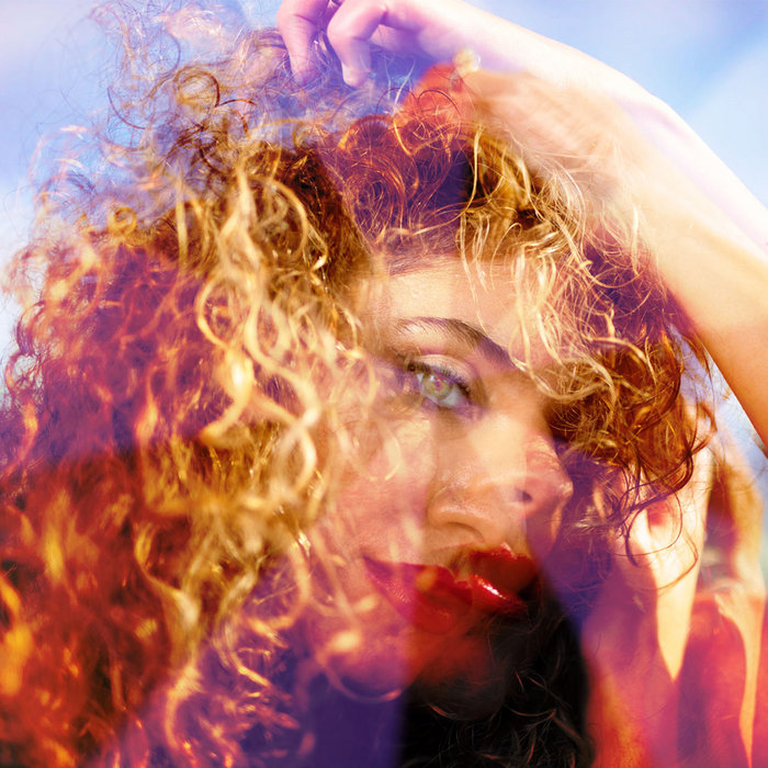 Clarity | Aida Alves