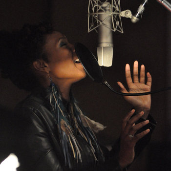 Music | Maimouna Youssef aka Mumu Fresh