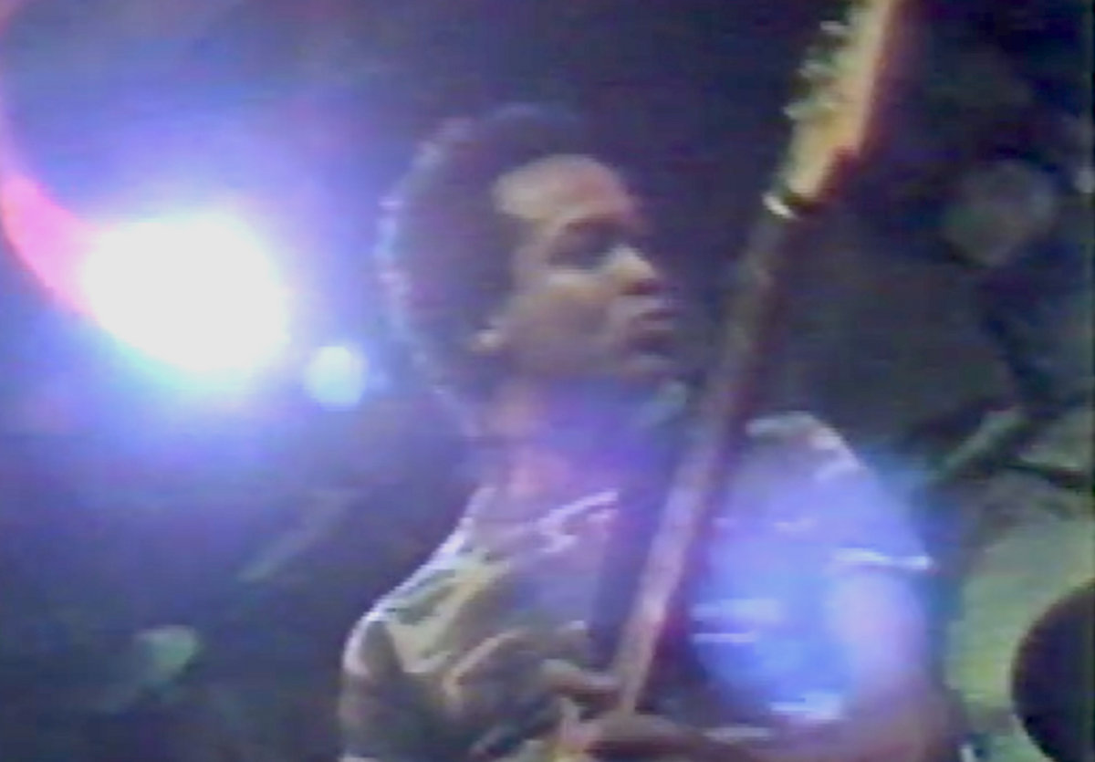 "Like It Hot" LIVE! Michael Gregory Jackson's SIGNAL! | Michael Gregory ...