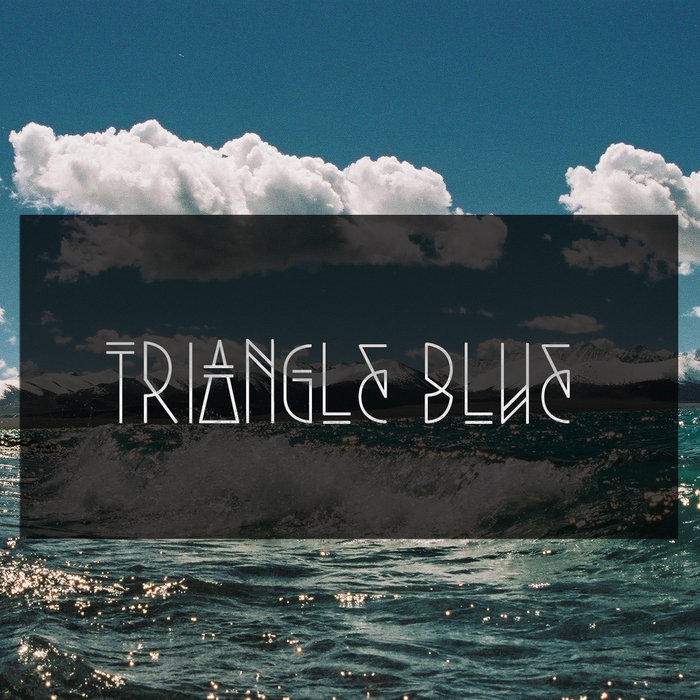 Dance | Triangle Blue