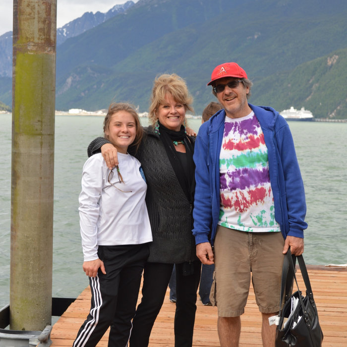 IsheeXmasTime2015 | Chris Ishee/Carrie Ishee/Bruno | Carrie and Chris Ishee