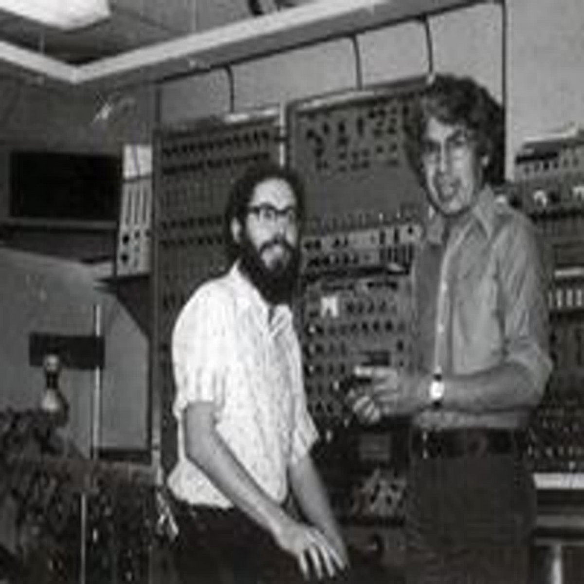 History of Electronic ⁄ Electroacoustic Music (1937-2001) | Various ...