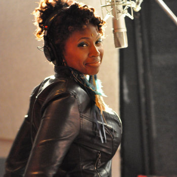 Music | Maimouna Youssef aka Mumu Fresh