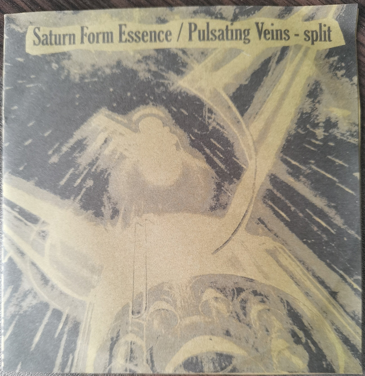 Split | Saturn Form Essence / Pulsating Veins | Disgorged Faeces