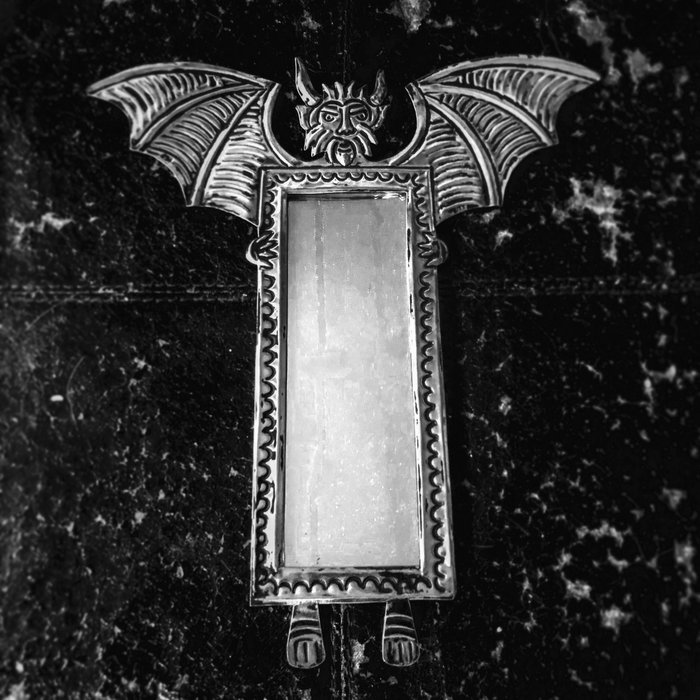 Dos Oraciones | Espejo Del Diablo