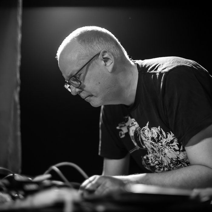 Dan Powell live | Dan Powell | Splitting The Atom