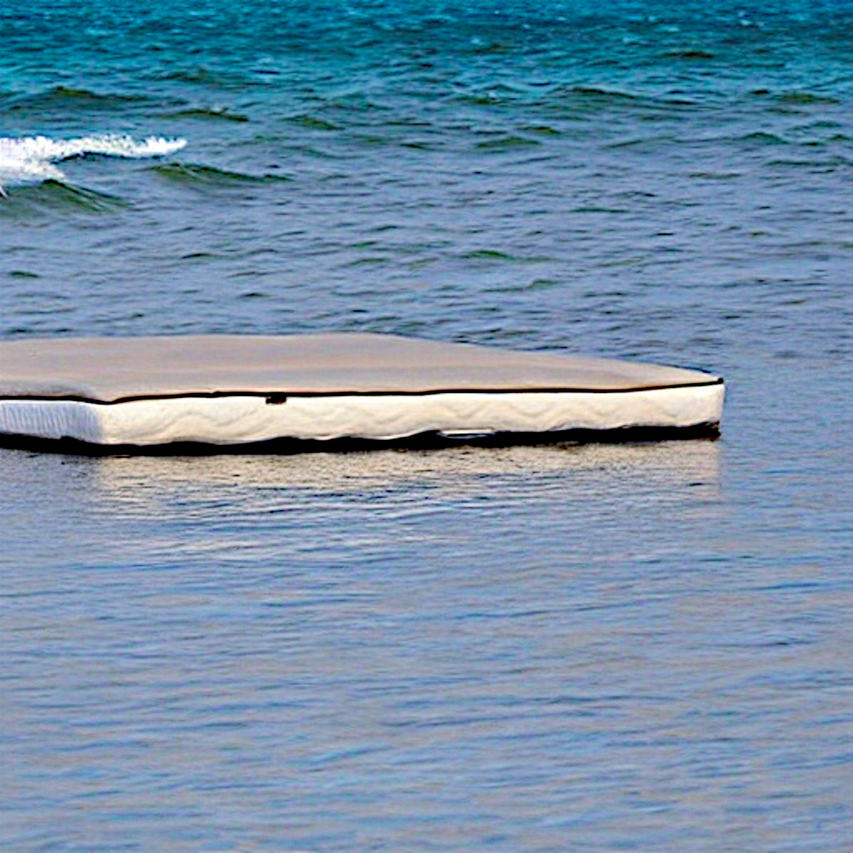 LIVE AT THE FOX THEATRE | NOTHING MATTRESS