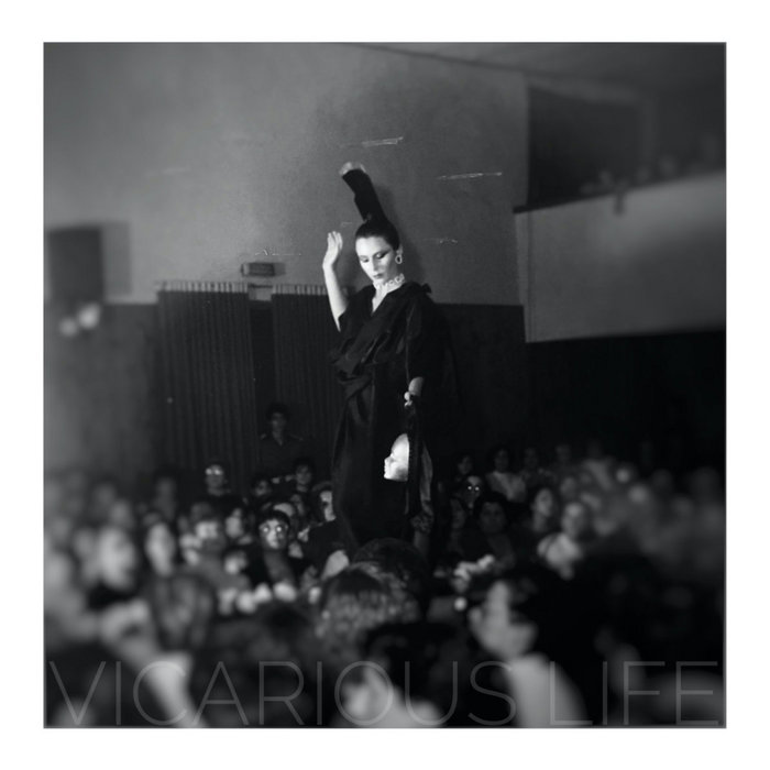 Vicarious Life | Le Cliché