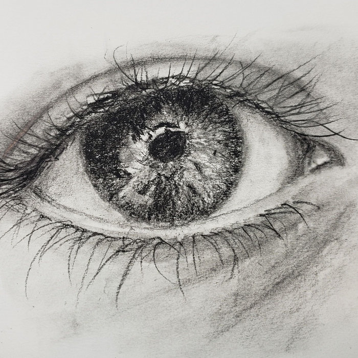 Elle dessine | PAFZIK