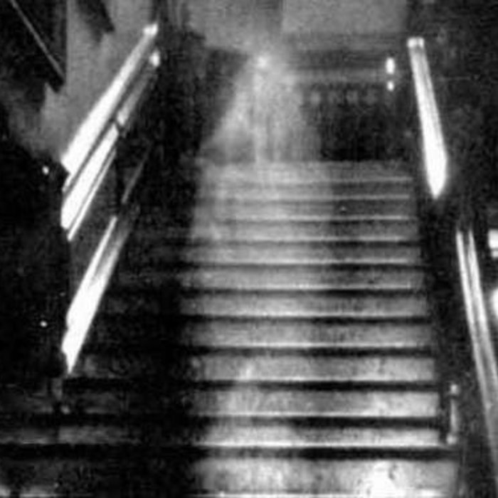 Mercury Ghost | The Whiles