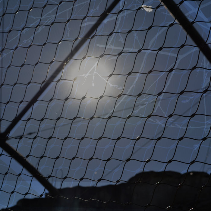 so alone out here >_