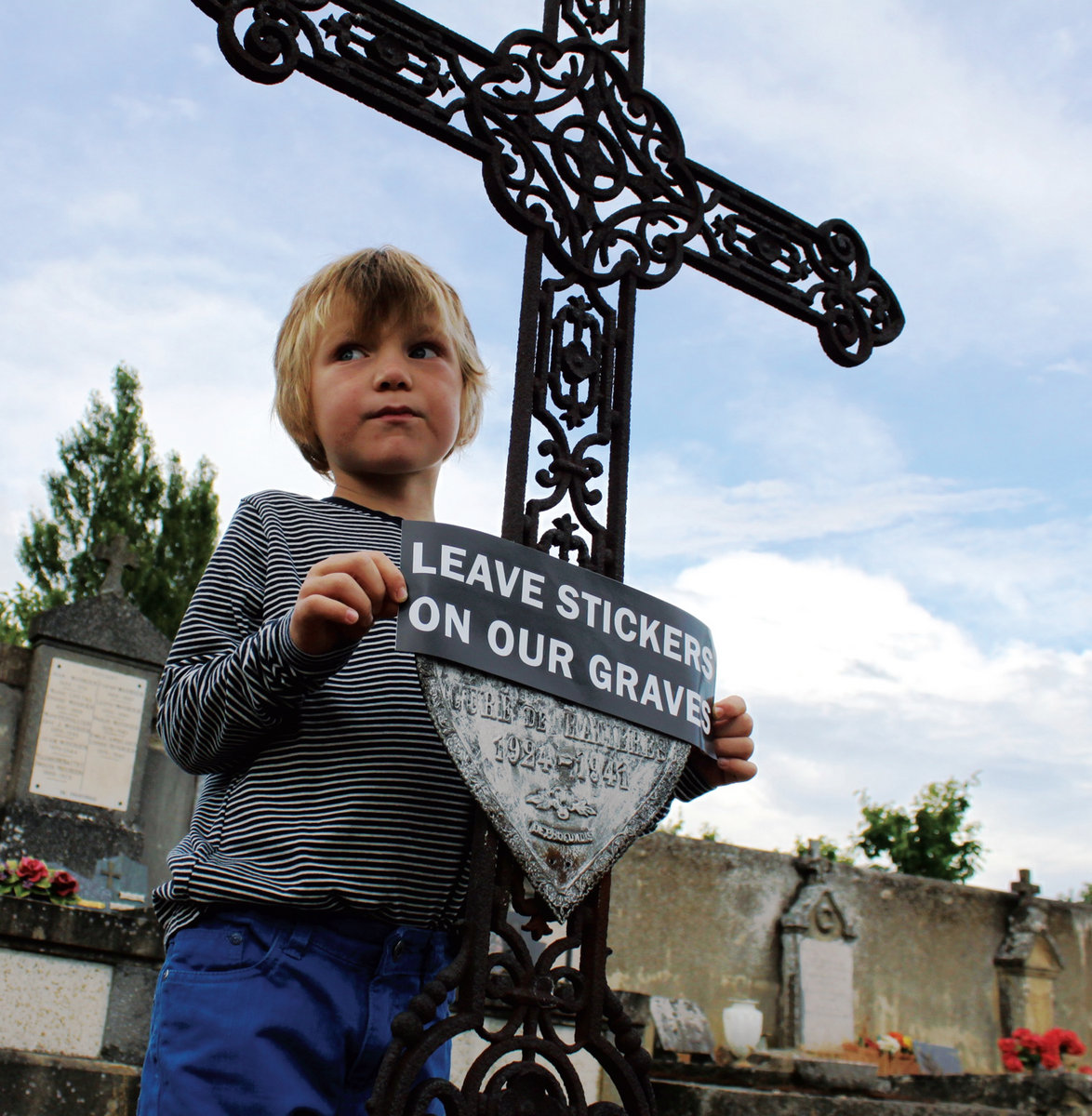 Leave stickers on our graves 7" | Not Scientists | GUERILLA ASSO