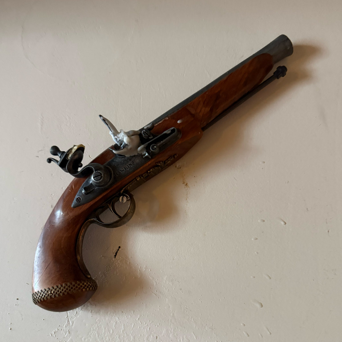 Stolen Gun | Ovolo