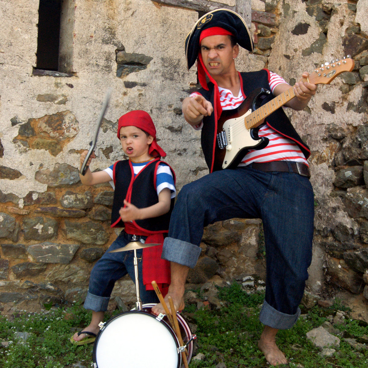 Big pirate et moussaillons | mr bonz one man band