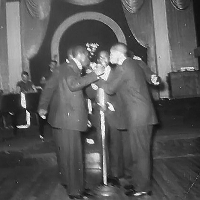 Hectically Frank | bees & honey