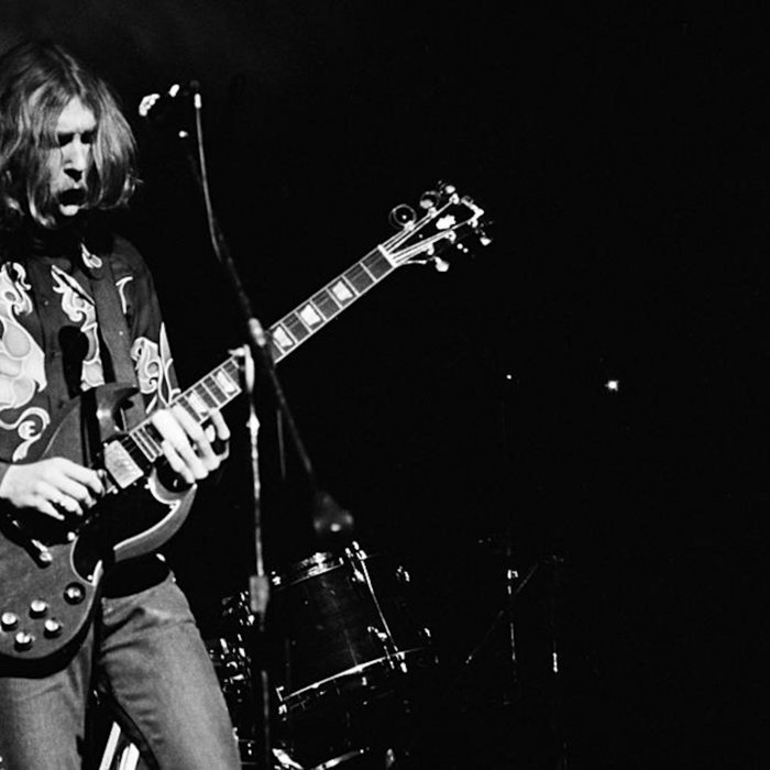 Graveyard Groove [A Dorian 110 BPM] | Now YOU Shred