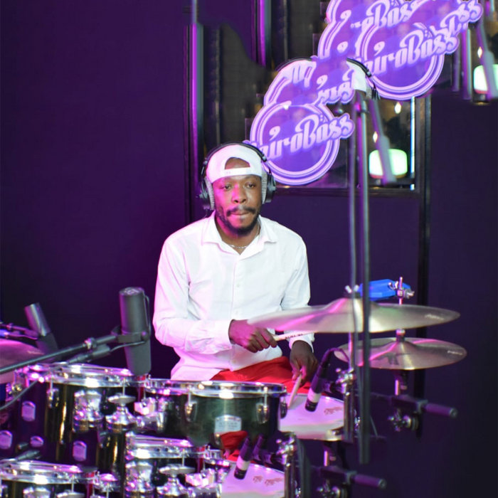 Bisso baba (The Trios Of African band Live Concert at Geco Cafe 2022 ...