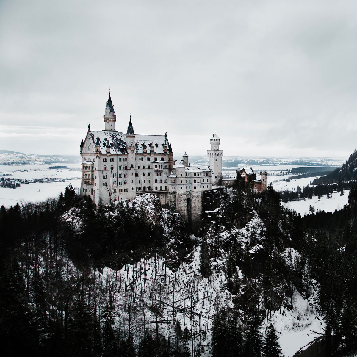 Castle and Woodland | Vallé