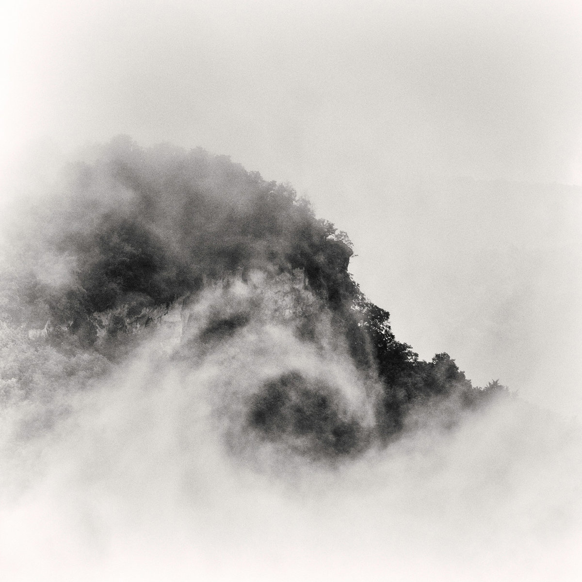 Dawn Fades | Michel Henritzi & Richard Comte | NUNC.