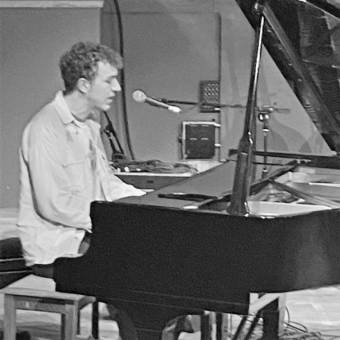 The Demos | Louis Sweet