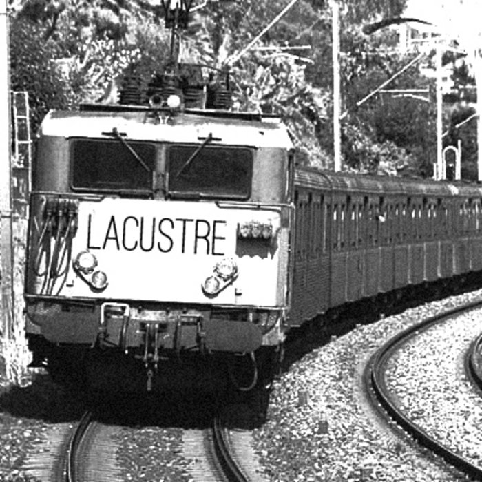 Crystal train | Lacustre