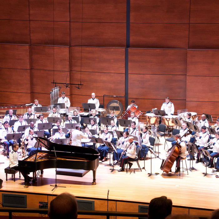 Gershwin: Piano Concerto in F | Robert Langslet