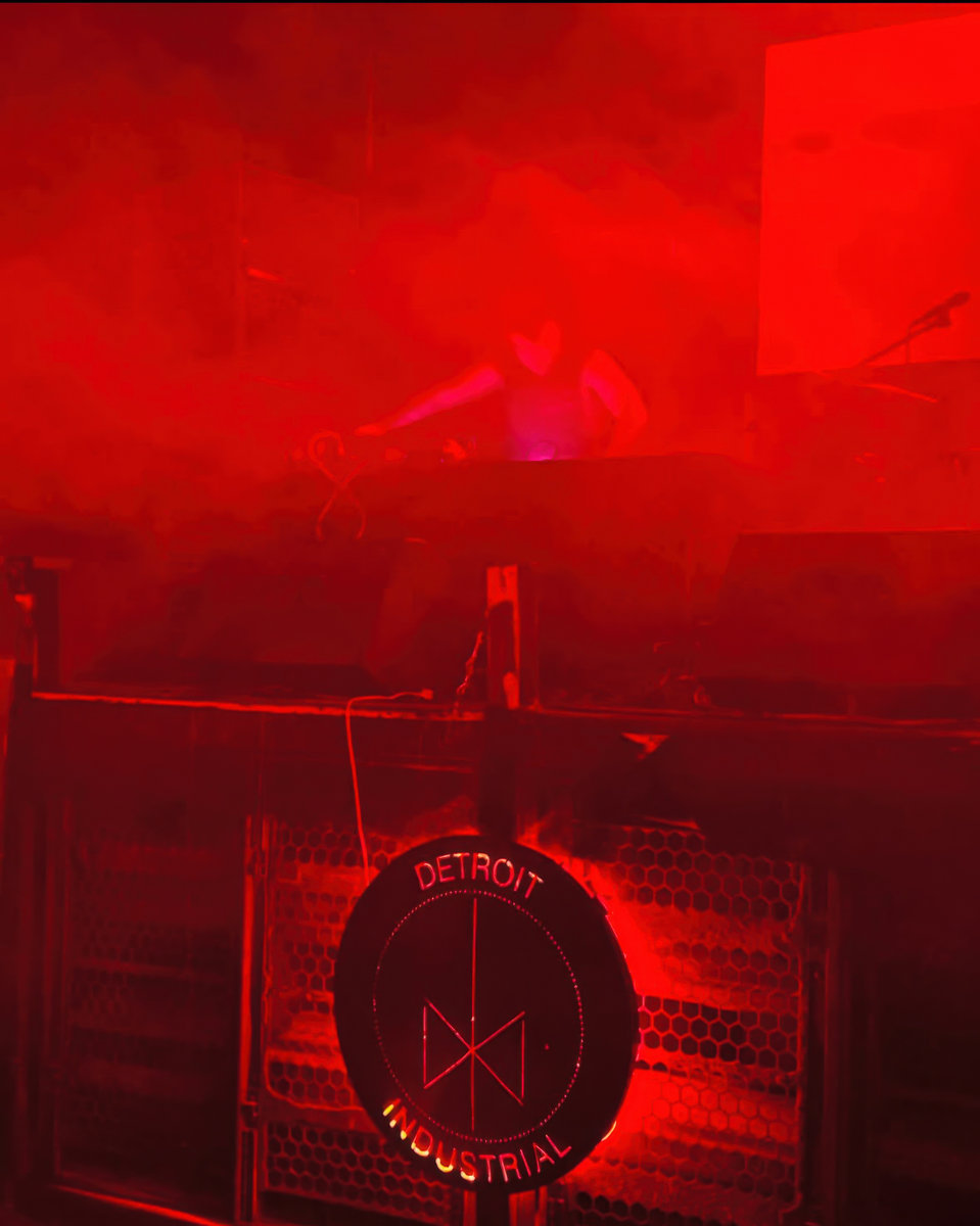 DETROIT LIVE 140225 | BLUSH RESPONSE