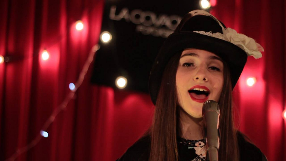 La Noche Te Espera | Maya Burns