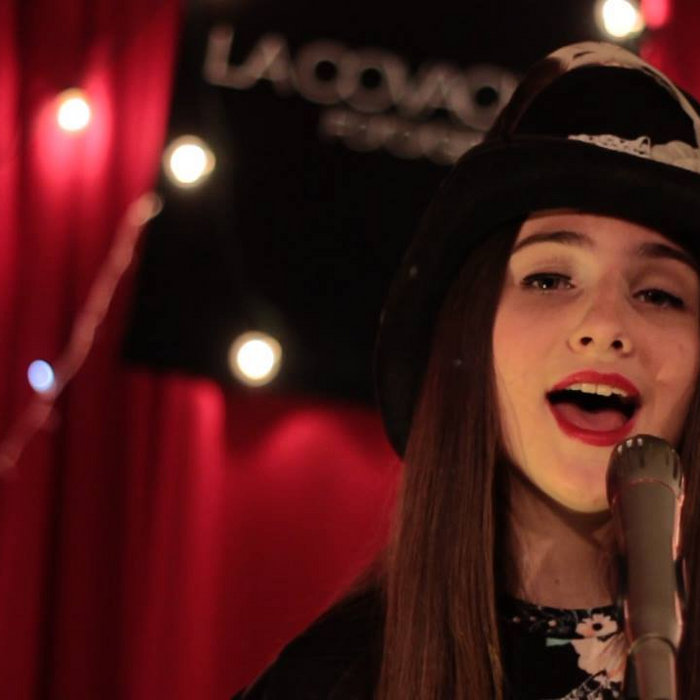 La Noche Te Espera | Maya Burns