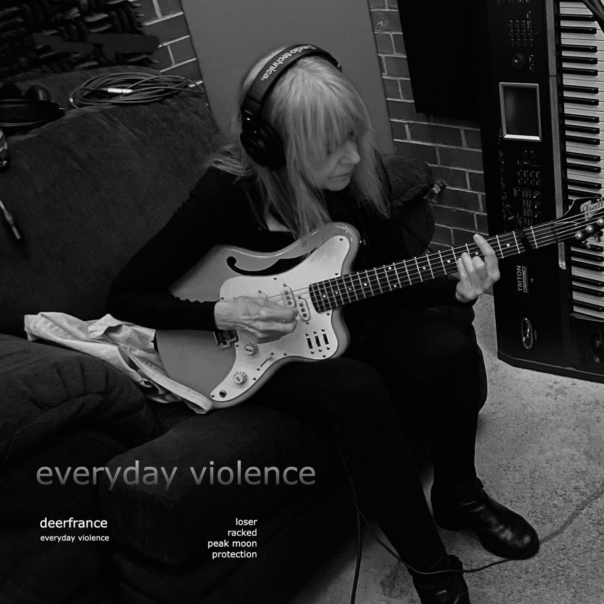 everyday violence | deerfrance