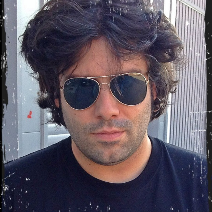 A Aris le gusta Aris | Aris