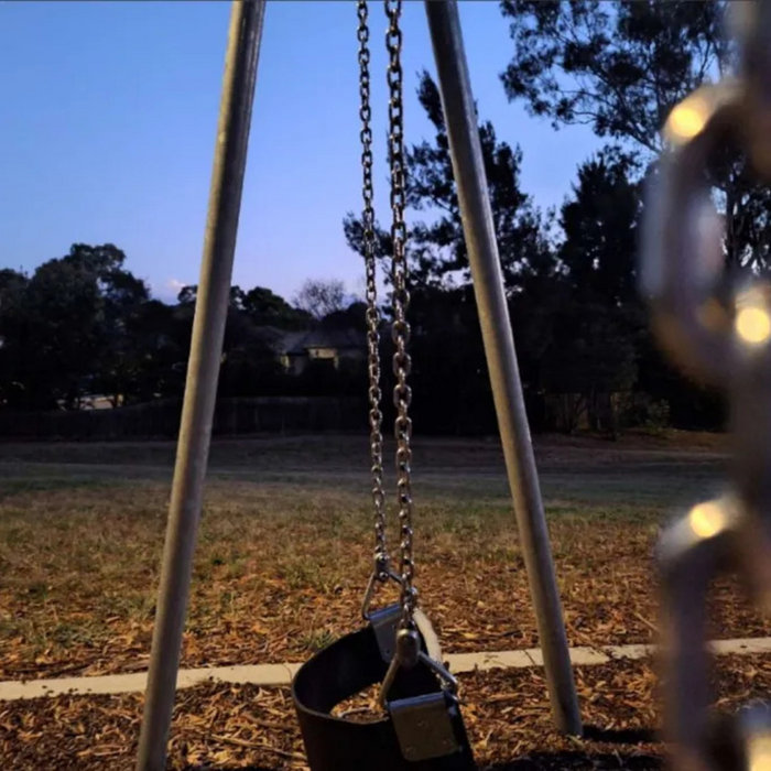 broken windows, locks of love | trainstation of thought