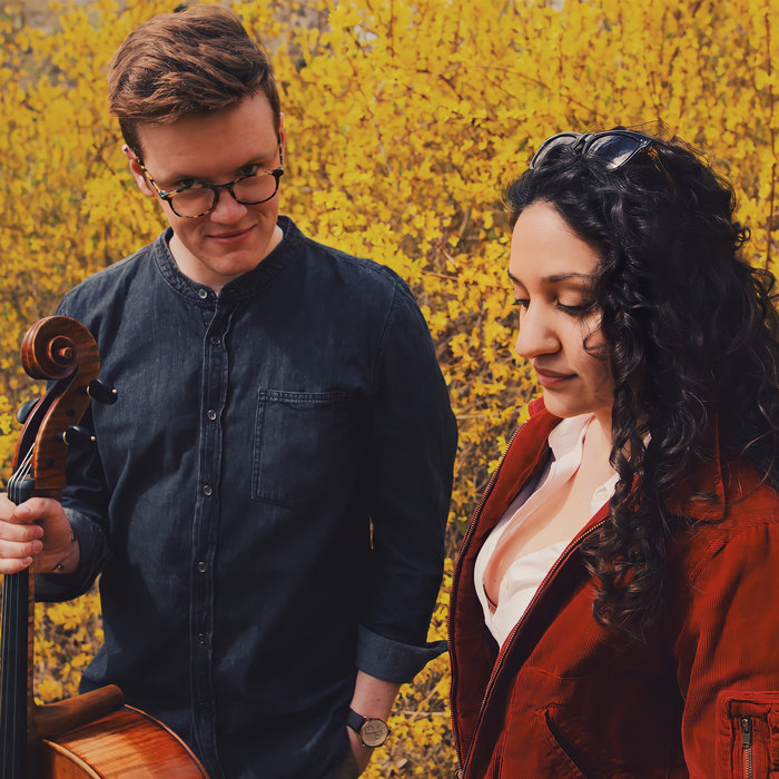 Dalia & The Big Violin | Dalia & the Big Violin