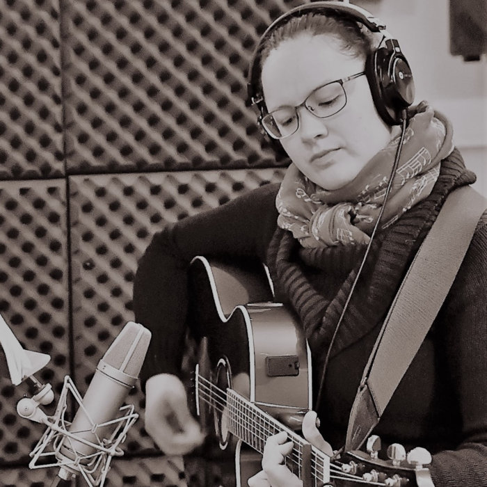 Be Brave Acoustic Live Sessions | Skye Ember