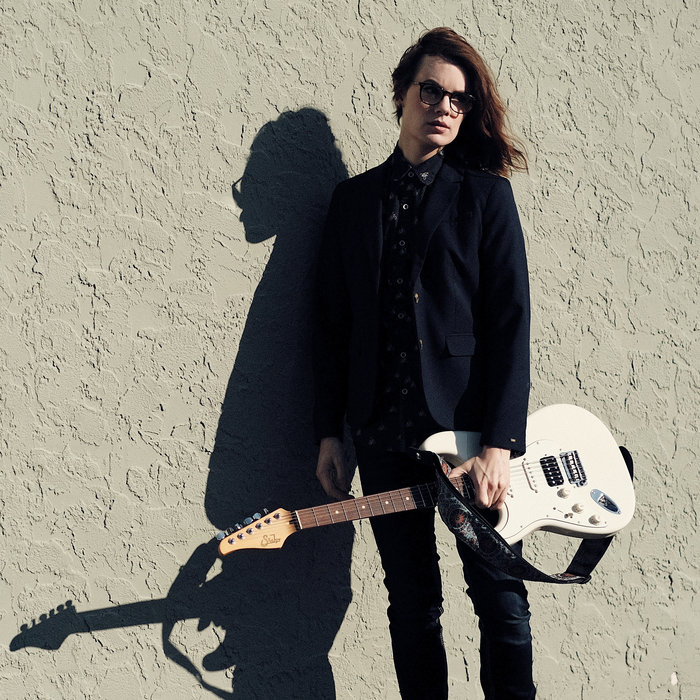 Live at Osborne Bay Pub | Astrid Lyre