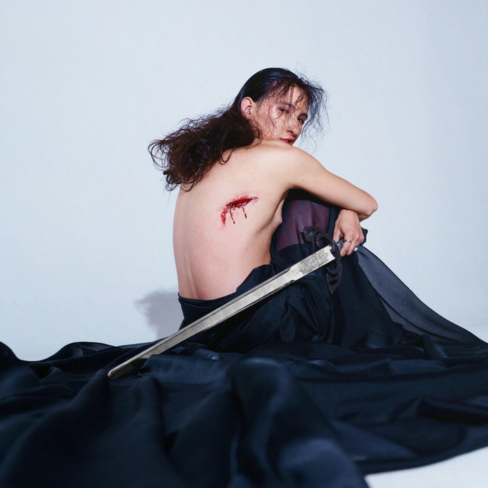 Espadámbar | Javiera Electra