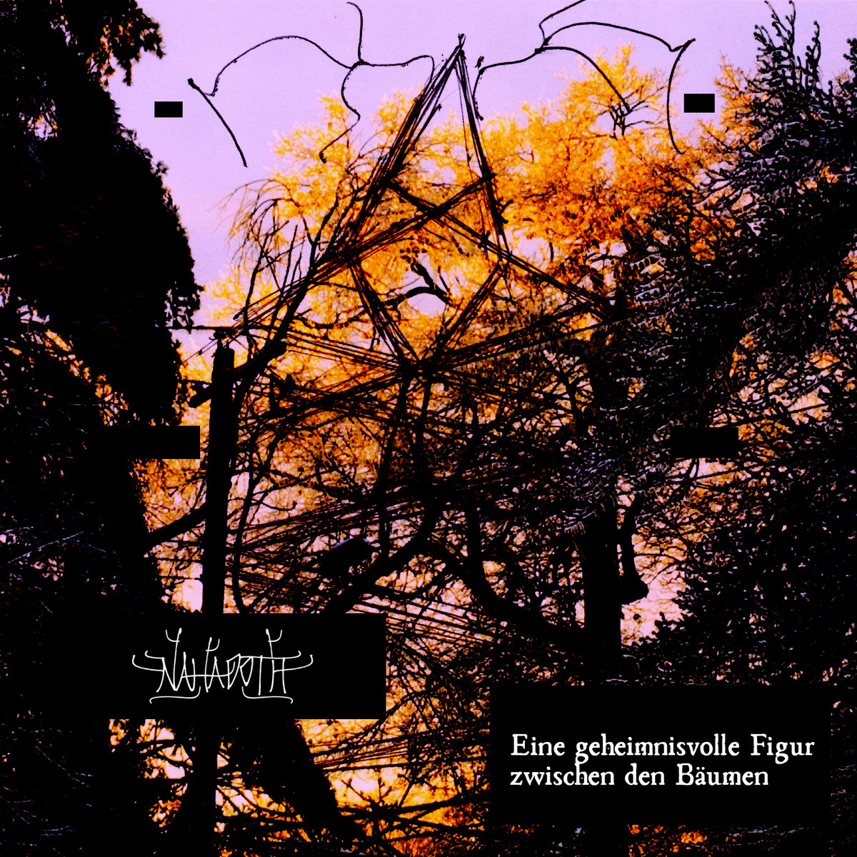 Eine geheimnisvolle Figur zwischen den Bäumen | Nahadoth