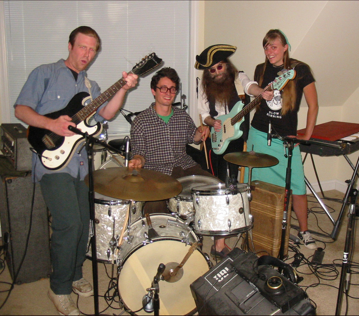MERRY CHRISTMAS | JONEE EARTHQUAKE BAND