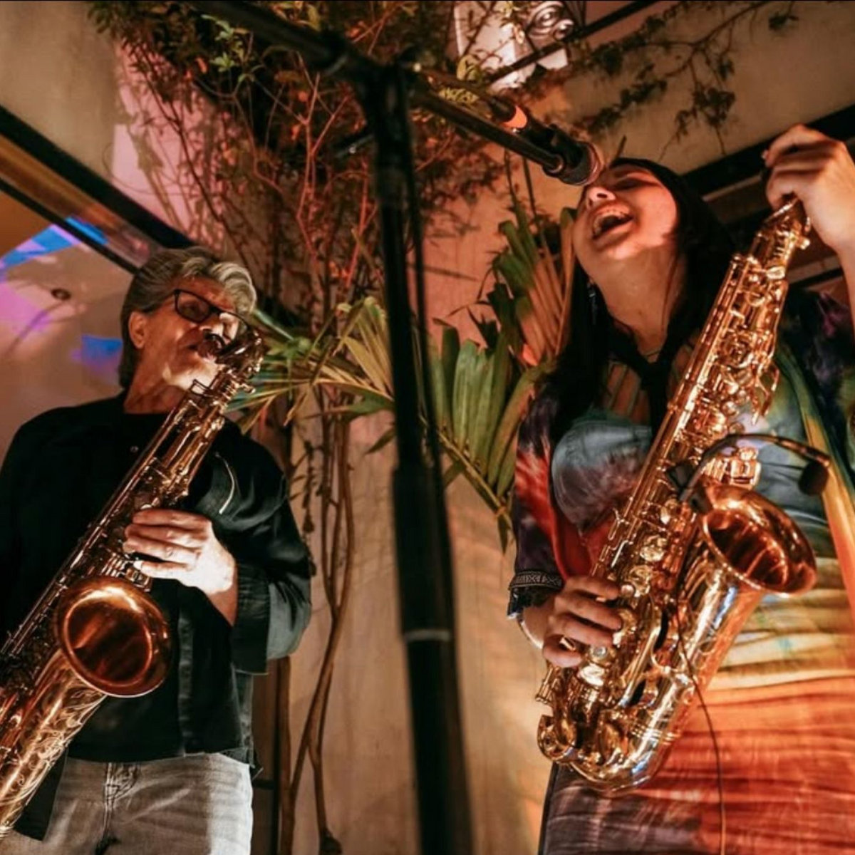 Live Featuring Scott Page! | Maya Burns