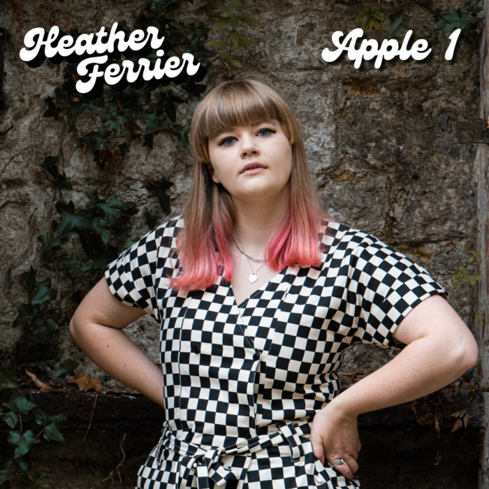 Apple 1 | Heather Ferrier