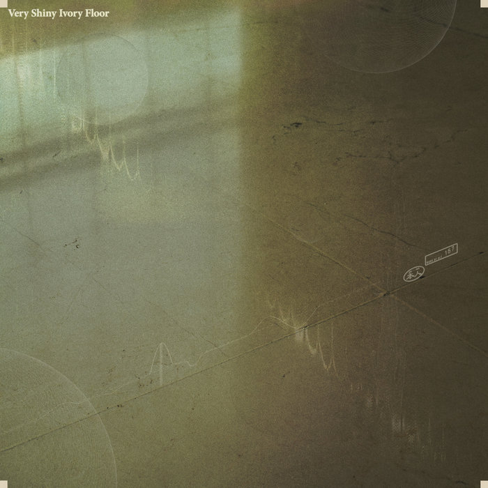 Very Shiny Ivory Floor | Guma Bonin