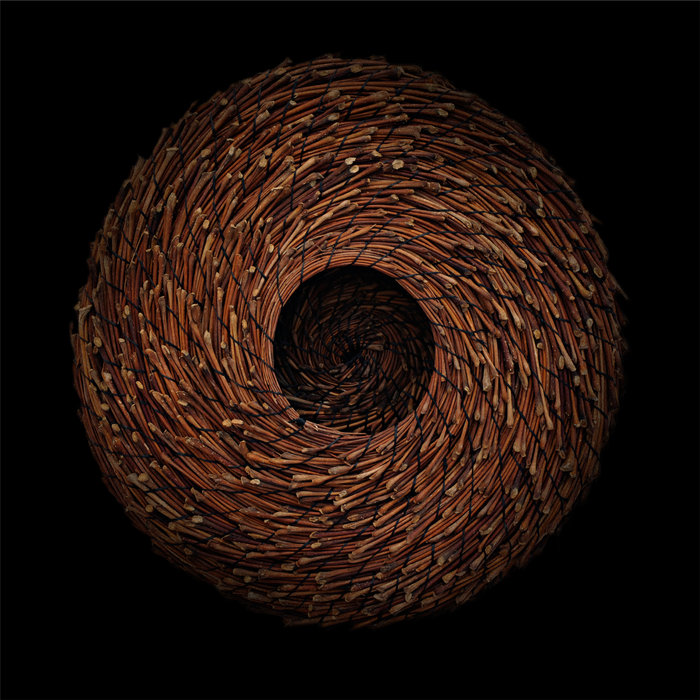 Nesting EP | castratii