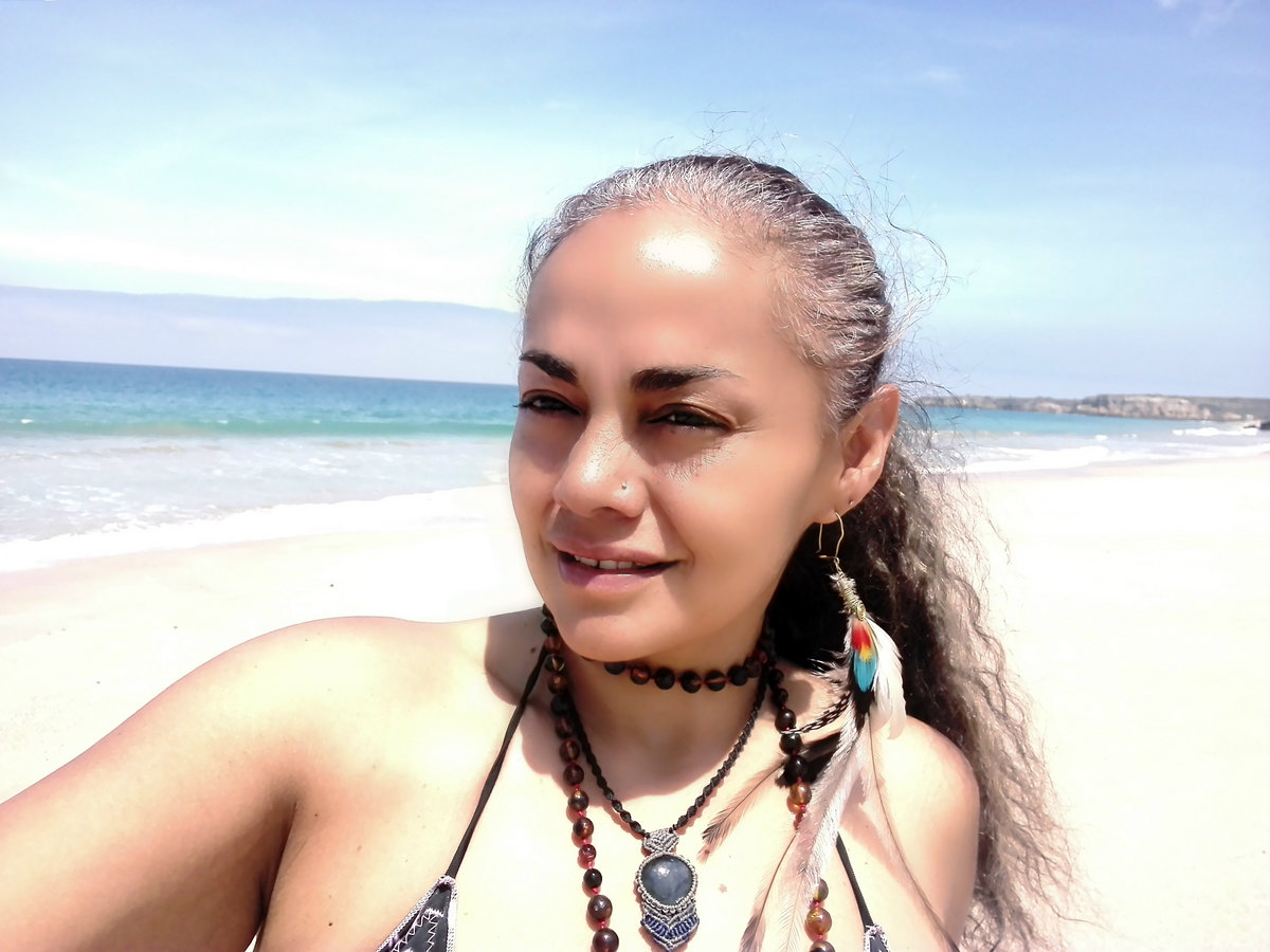 Amandote | Devi Chandra Ma