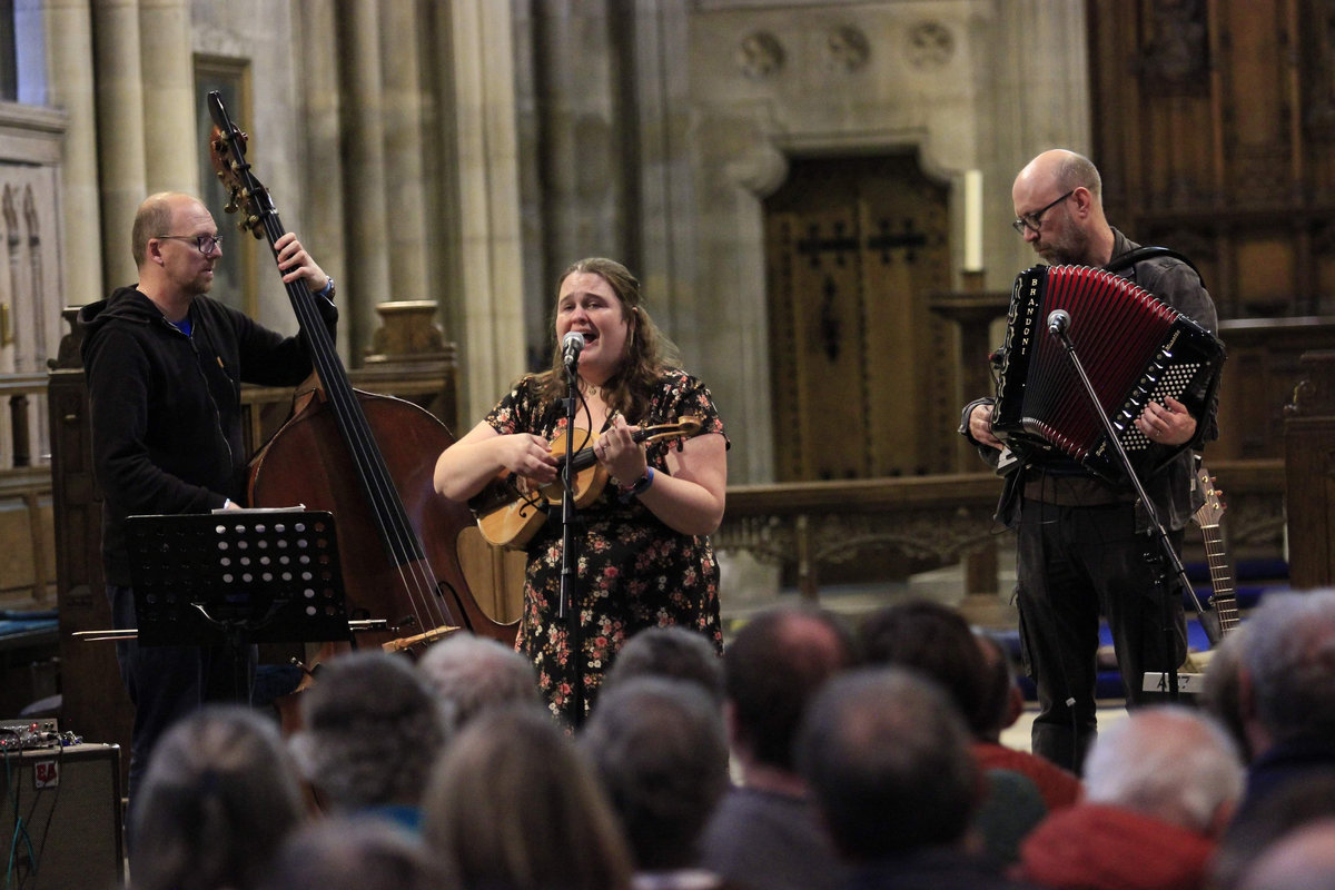 Jackie Oates Trio Live - Christmas Album | Jackie Oates