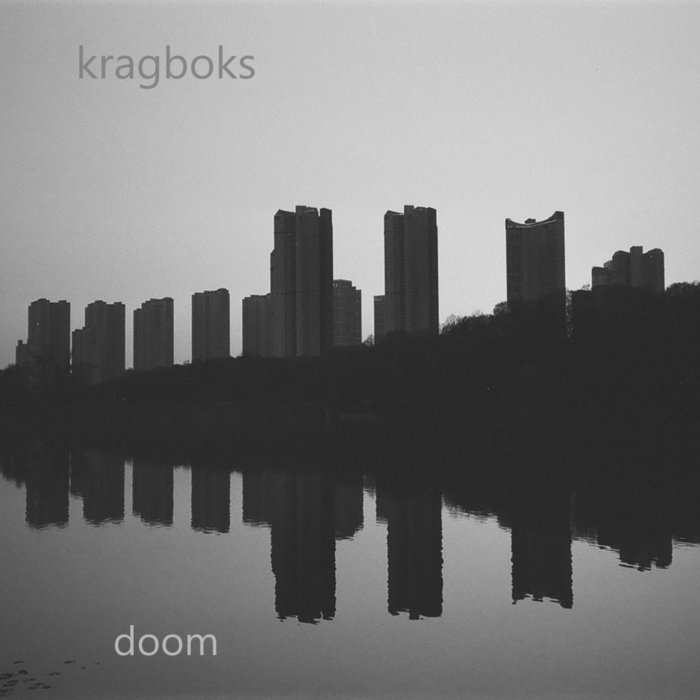 doom | kragboks | Ja Nee Fok Records