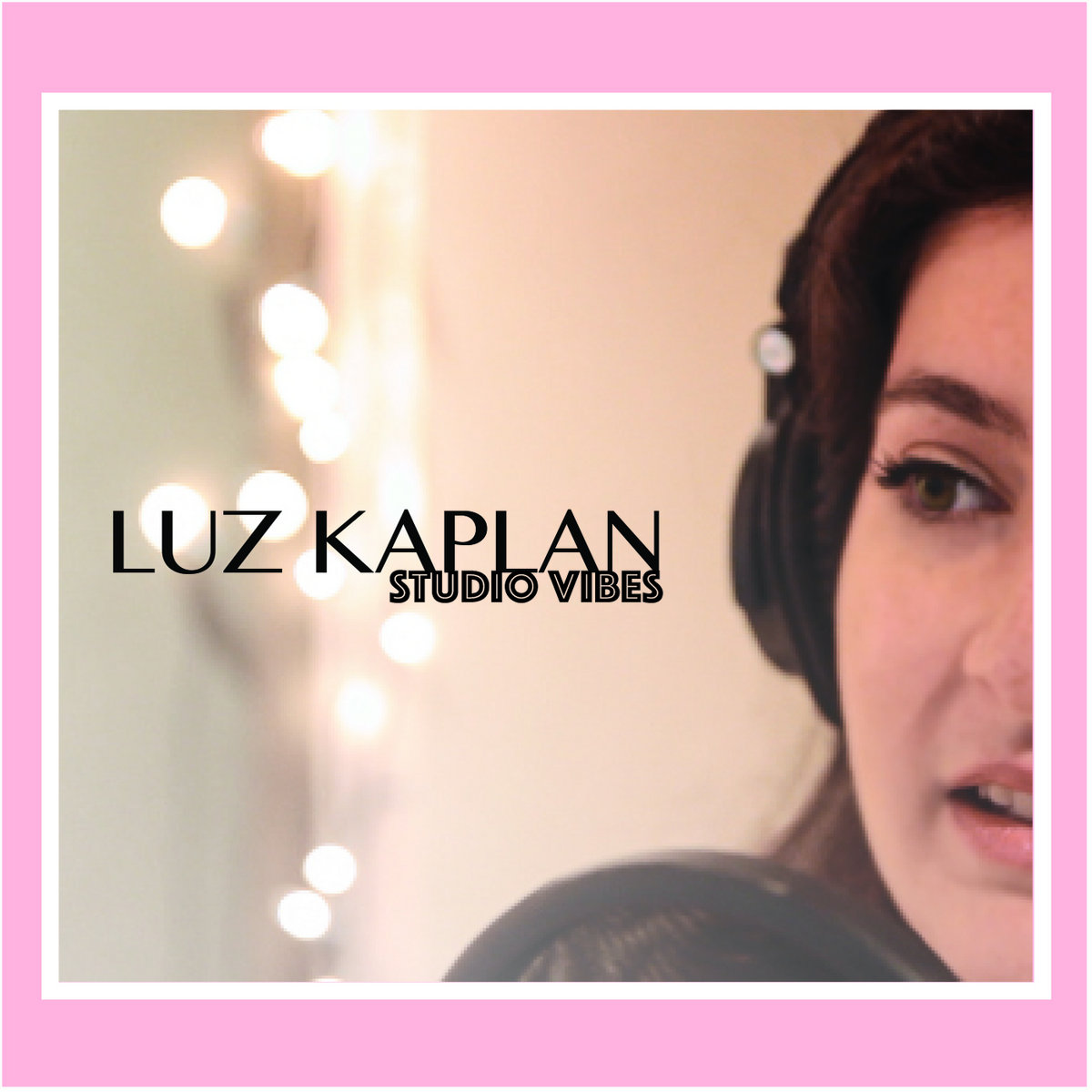 Studio Vibes | Luz Kaplan