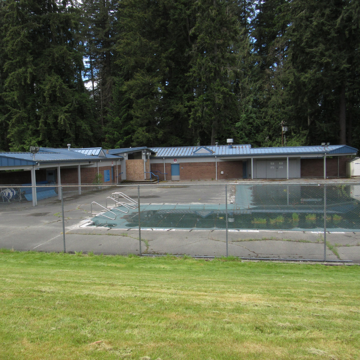 Outside An Abandonded Pool At McCollum Park | FKF