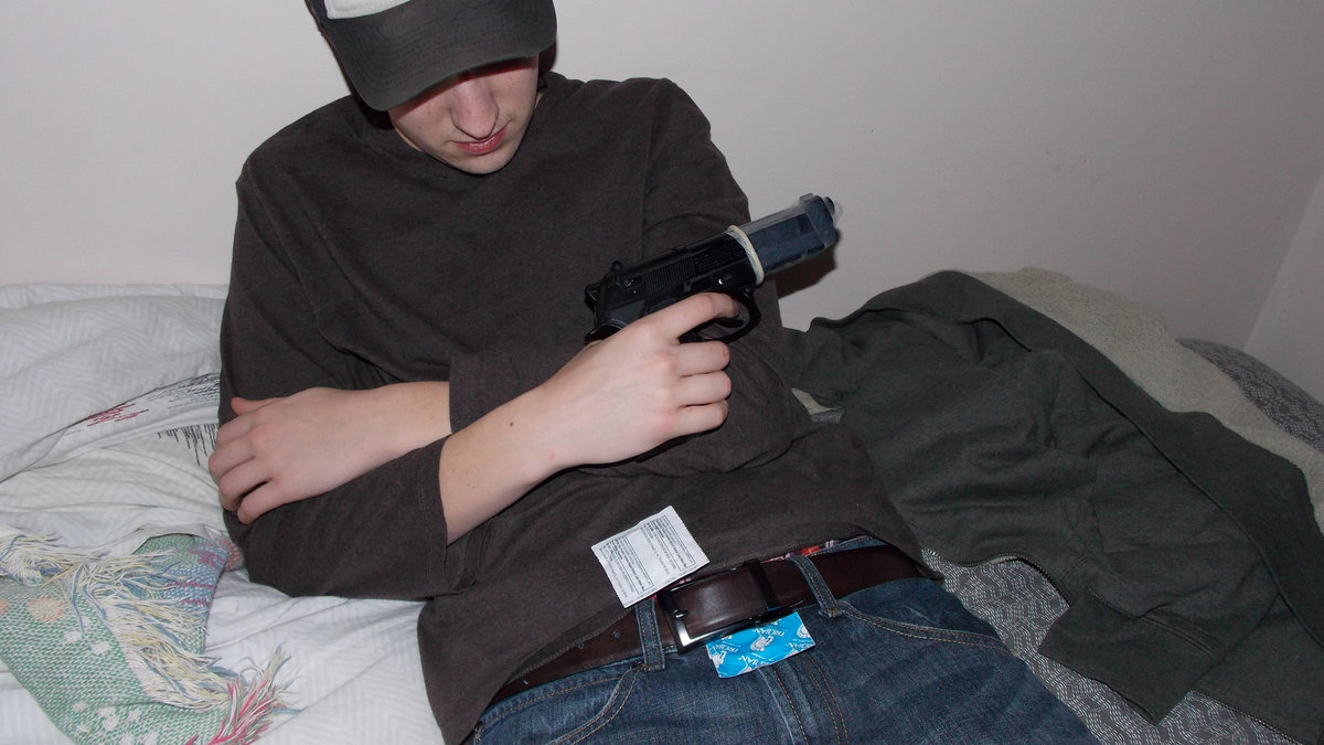 3 Condoms and a Friend Request | Napalm Kids